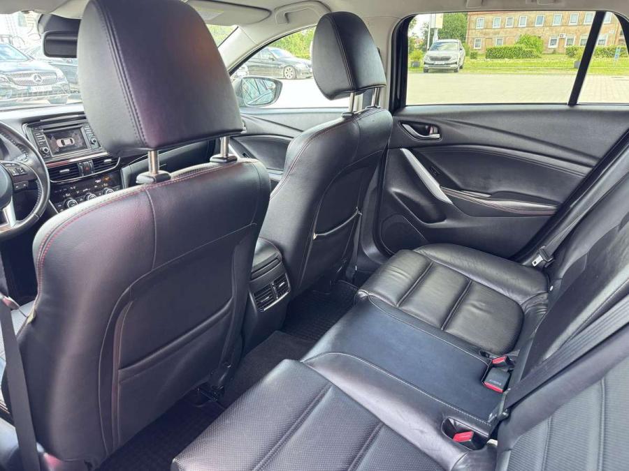 Black Mazda 6 2014 in Klaipeda, with an engine capacity of 2.18 L and mileage of 280 thousand km for 4950 €, photo 11 on AUTOMOTO.COM.LV