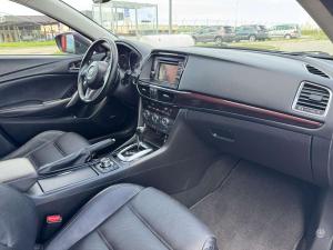 Black Mazda 6 2014 in Klaipeda, with an engine capacity of 2.18 L and mileage of 280 thousand km for 4950 €, photo 13 on AUTOMOTO.COM.LV