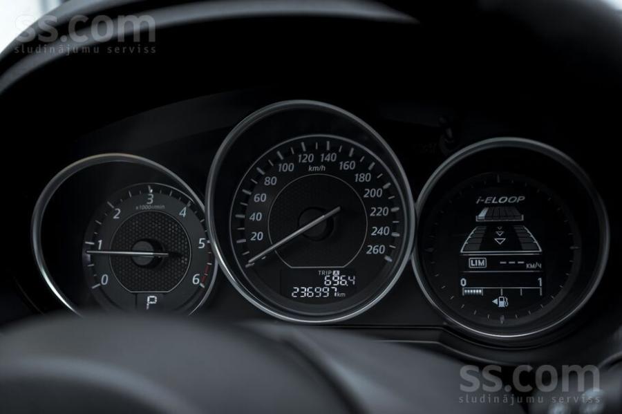Black Mazda 6 2014 in Riga, with an engine capacity of 2.20 L and mileage of 237 thousand km for 5990 €, photo 33 on AUTOMOTO.COM.LV