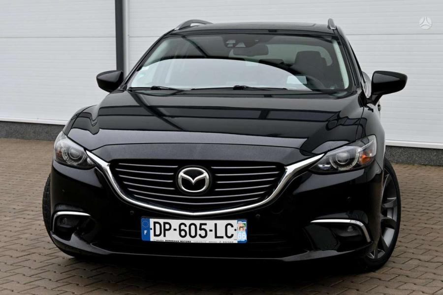Black Mazda 6 2015 in Kretinga, with an engine capacity of 2.18 L and mileage of 178 thousand km for 8499 €, photo 2 on AUTOMOTO.COM.LV