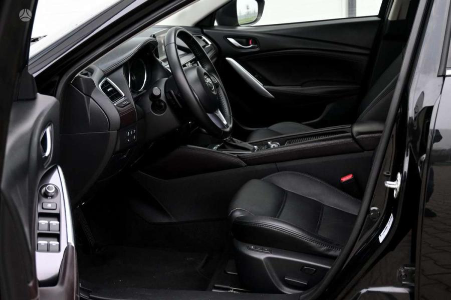 Black Mazda 6 2015 in Kretinga, with an engine capacity of 2.18 L and mileage of 178 thousand km for 8499 €, photo 15 on AUTOMOTO.COM.LV