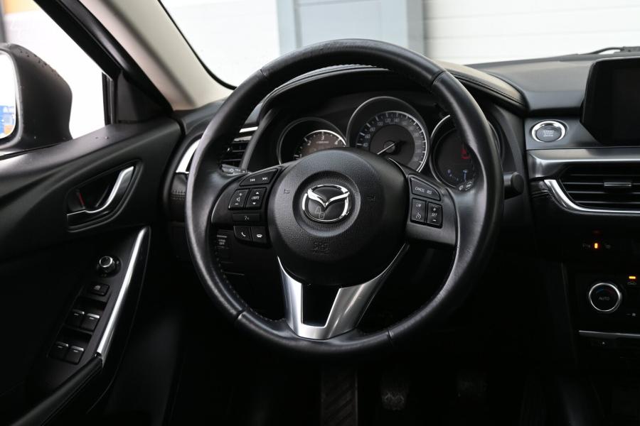 Black Mazda 6 2015 in Kretinga, with an engine capacity of 2.20 L and mileage of 193 thousand km for 7199 €, photo 26 on AUTOMOTO.COM.LV