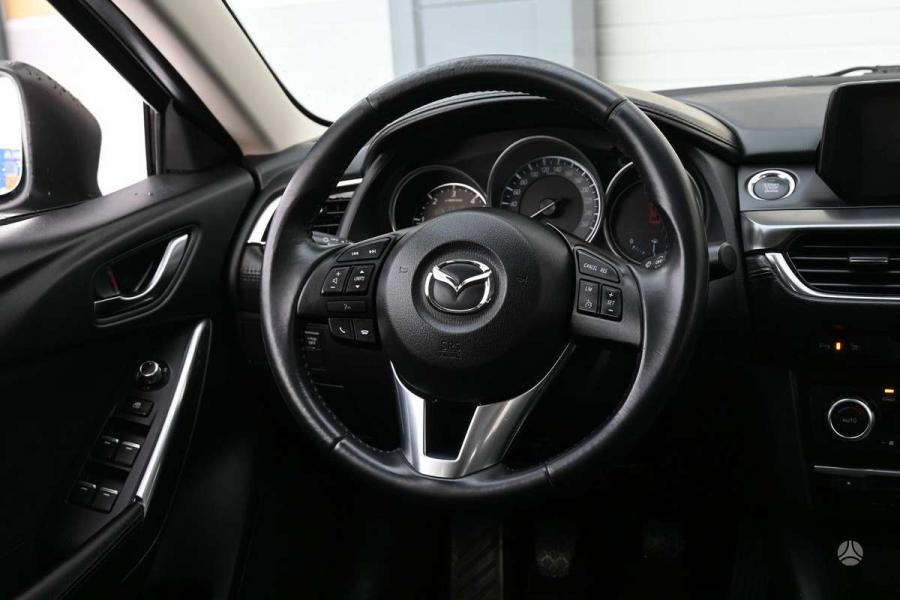 Black Mazda 6 2015 in Kretinga, with an engine capacity of 2.18 L and mileage of 193 thousand km for 7199 €, photo 29 on AUTOMOTO.COM.LV
