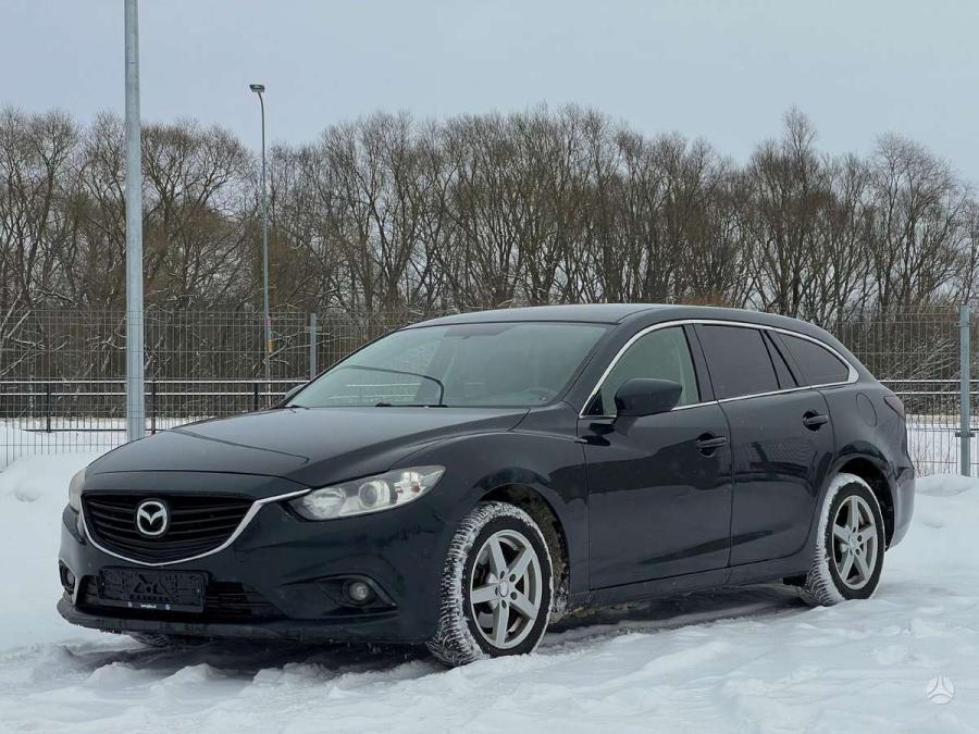 Black Mazda 6 2015 in Taurage, with an engine capacity of 2.19 L and mileage of 304 thousand km for 5999 €, photo 1 on AUTOMOTO.COM.LV