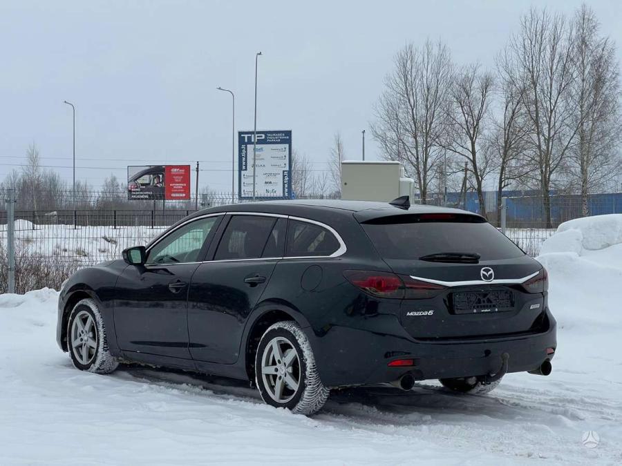 Black Mazda 6 2015 in Taurage, with an engine capacity of 2.19 L and mileage of 304 thousand km for 5999 €, photo 8 on AUTOMOTO.COM.LV