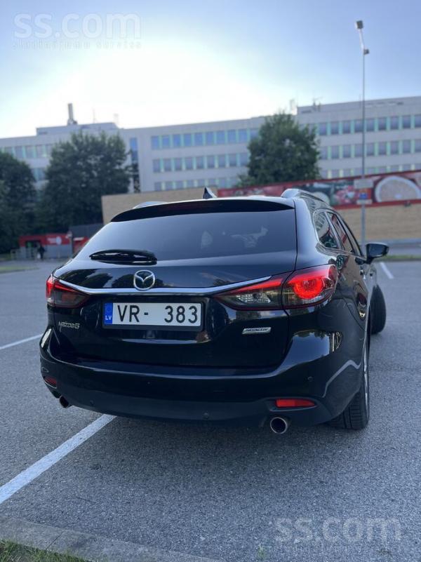 Black Mazda 6 2015 in Riga, with an engine capacity of 2.20 L and mileage of 167 thousand km for 7250 €, photo 5 on AUTOMOTO.COM.LV