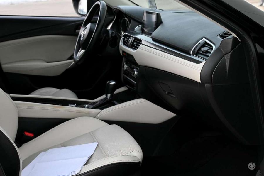 Melns Mazda 6 2015 Kretinga, ar dzinēja tilpumu 2.18 L un nobraukumu 275 tūkst. km par 7599 €, foto 25 vietnē AUTOMOTO.COM.LV