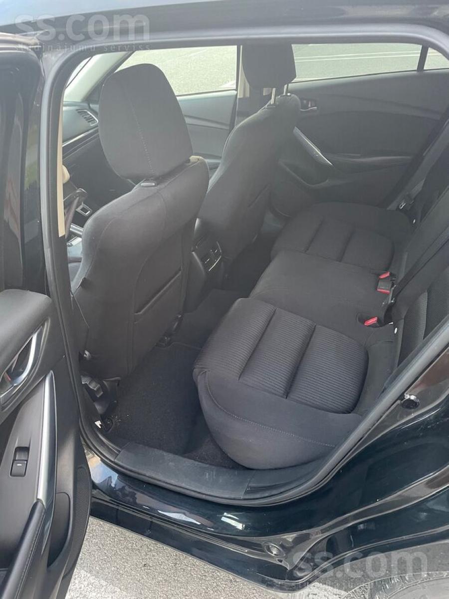 Black Mazda 6 2015 in Riga, with an engine capacity of 2.20 L and mileage of 245 thousand km for 5900 €, photo 8 on AUTOMOTO.COM.LV