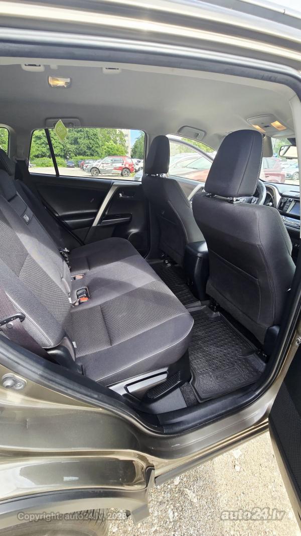 Melns Mazda 6 2015 Tallina, ar dzinēja tilpumu 2.20 L un nobraukumu 216 tūkst. km par 8500 €, foto 6 vietnē AUTOMOTO.COM.LV