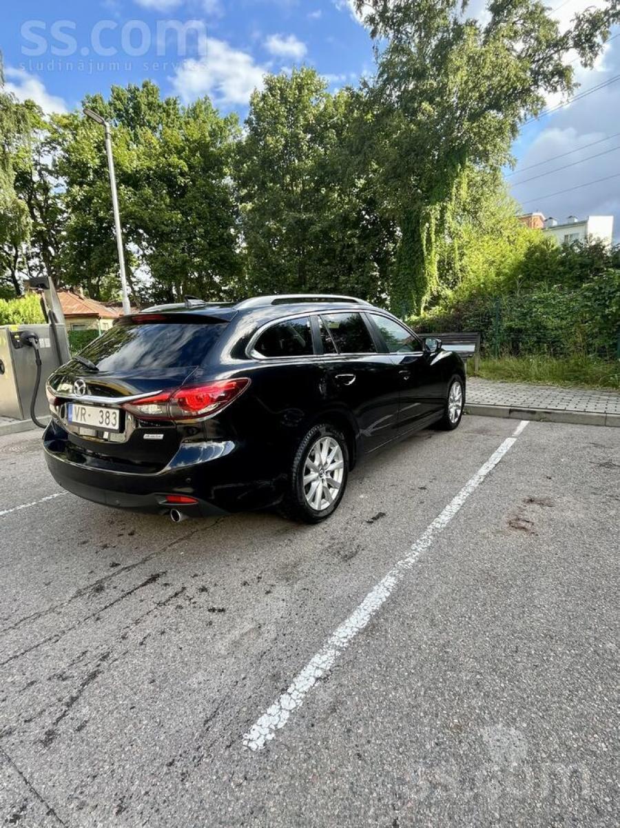 Black Mazda 6 2015 in Riga, with an engine capacity of 2.20 L and mileage of 168 thousand km for 5600 €, photo 5 on AUTOMOTO.COM.LV