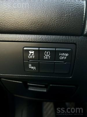 Black Mazda 6 2015 in Riga, with an engine capacity of 2.20 L and mileage of 168 thousand km for 5600 €, photo 12 on AUTOMOTO.COM.LV