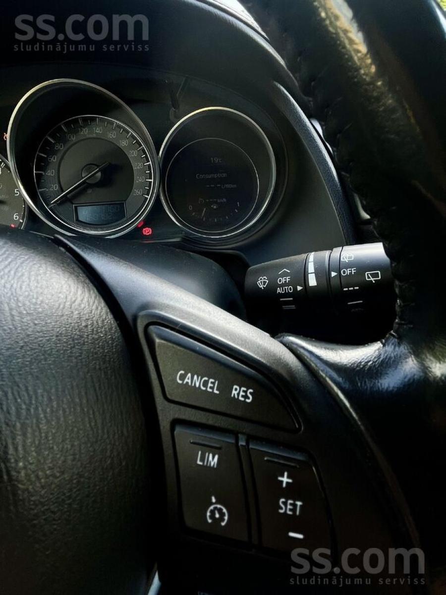 Black Mazda 6 2015 in Riga, with an engine capacity of 2.20 L and mileage of 168 thousand km for 5600 €, photo 14 on AUTOMOTO.COM.LV