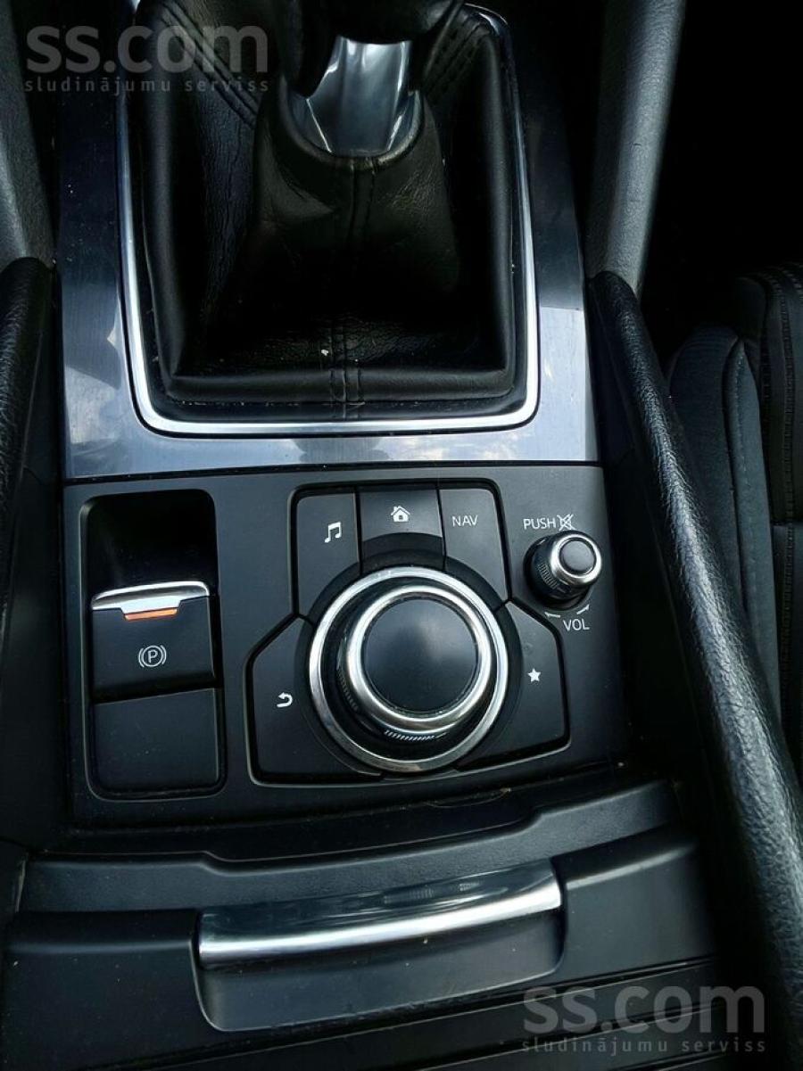 Black Mazda 6 2015 in Riga, with an engine capacity of 2.20 L and mileage of 168 thousand km for 5600 €, photo 15 on AUTOMOTO.COM.LV