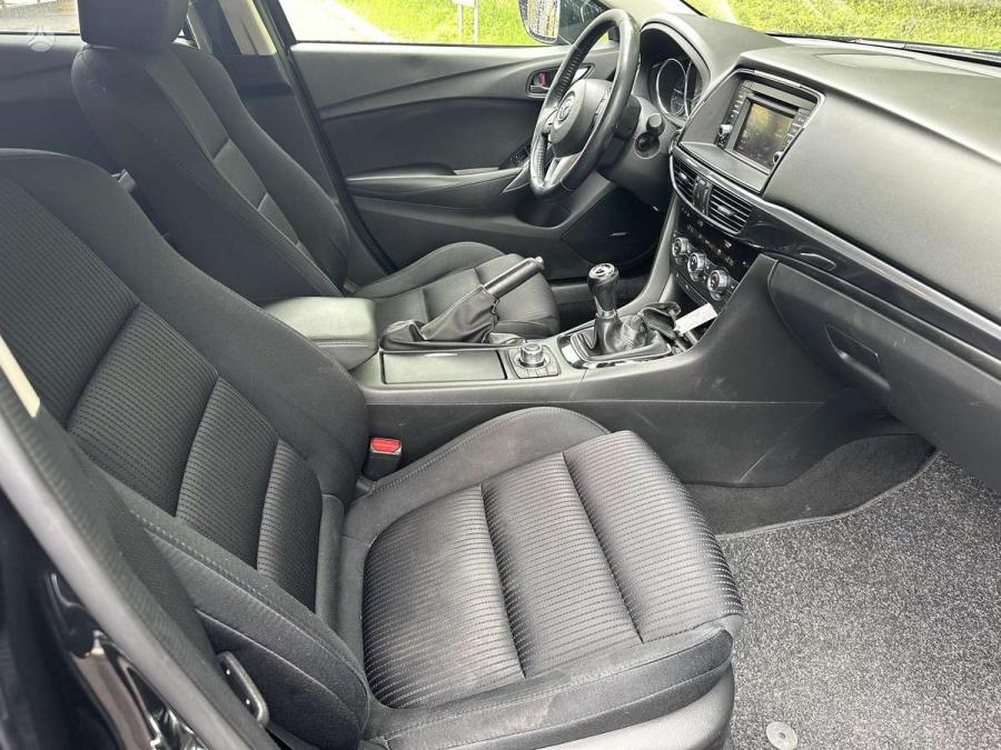 Black Mazda 6 2015 in Kaunas, with an engine capacity of 2.18 L and mileage of 246 thousand km for 3990 €, photo 18 on AUTOMOTO.COM.LV