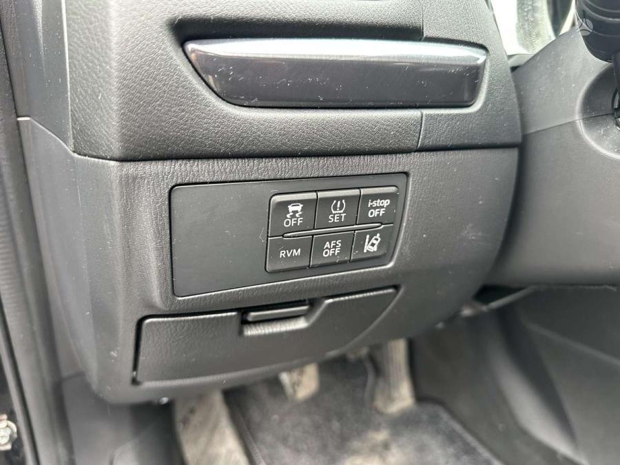 Black Mazda 6 2015 in Kaunas, with an engine capacity of 2.18 L and mileage of 246 thousand km for 3990 €, photo 22 on AUTOMOTO.COM.LV