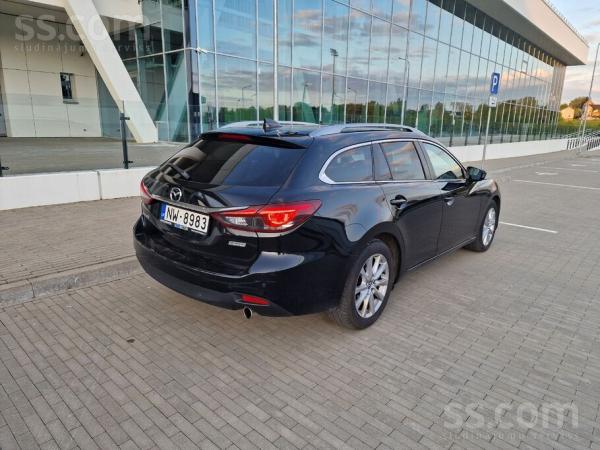 Black Mazda 6 2016 in Rezekne, with an engine capacity of 2.20 L and mileage of 308 thousand km for 4950 €, photo 4 on AUTOMOTO.COM.LV