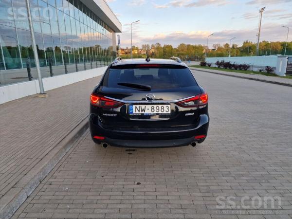 Black Mazda 6 2016 in Rezekne, with an engine capacity of 2.20 L and mileage of 308 thousand km for 4950 €, photo 5 on AUTOMOTO.COM.LV
