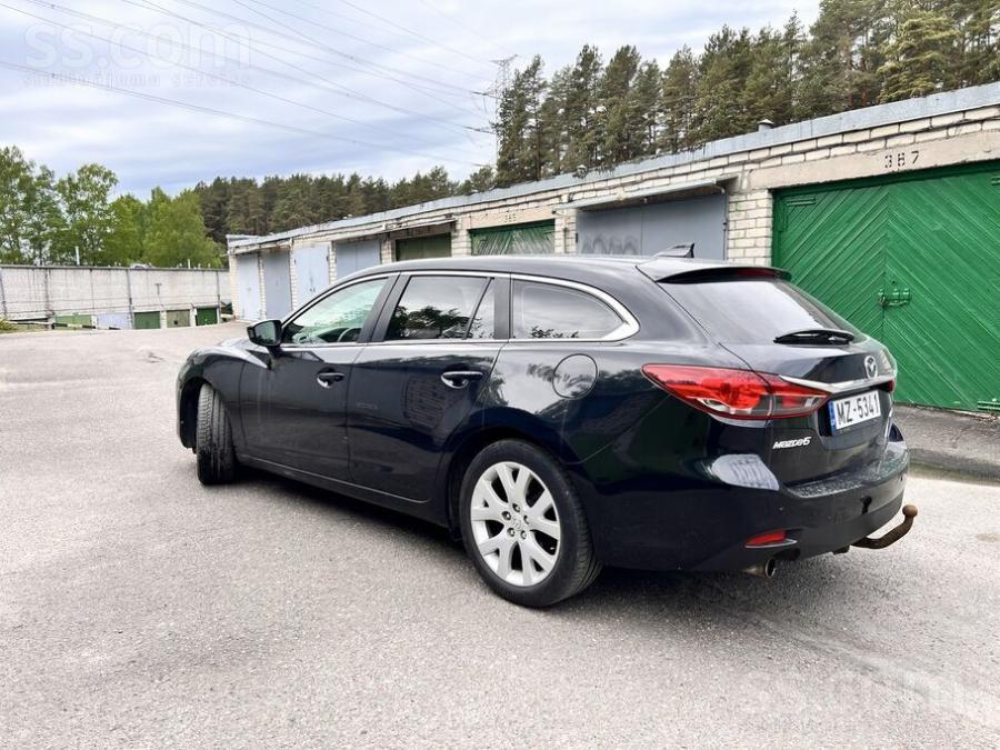 Black Mazda 6 2016 in Riga, with an engine capacity of 2.20 L and mileage of 272 thousand km for 4850 €, photo 4 on AUTOMOTO.COM.LV
