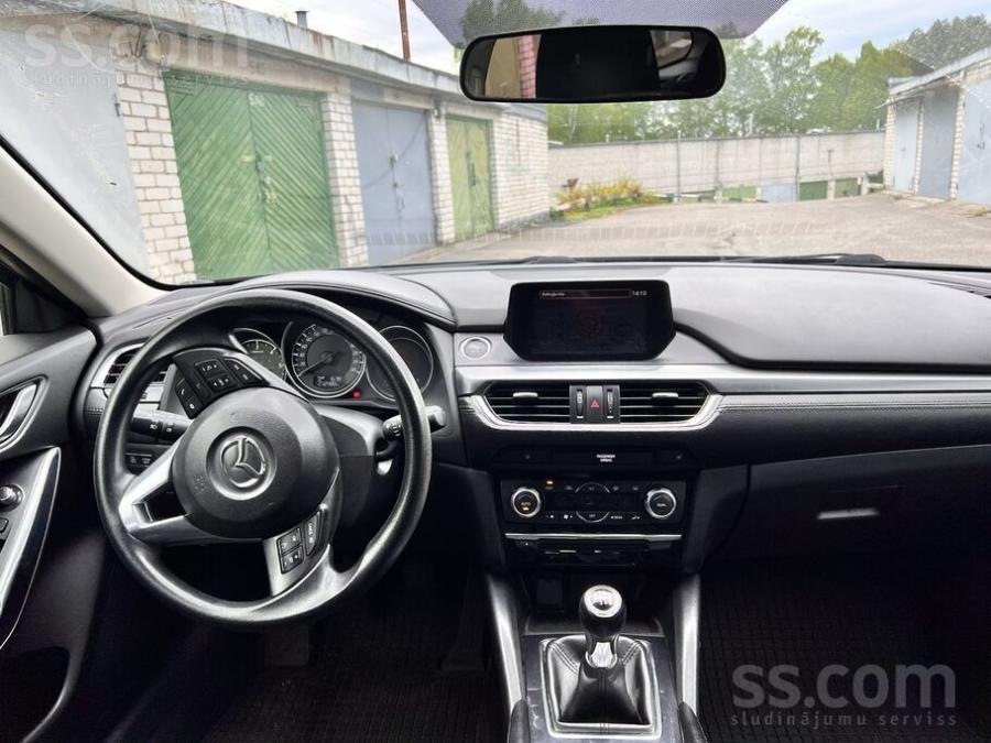 Black Mazda 6 2016 in Riga, with an engine capacity of 2.20 L and mileage of 272 thousand km for 4850 €, photo 5 on AUTOMOTO.COM.LV