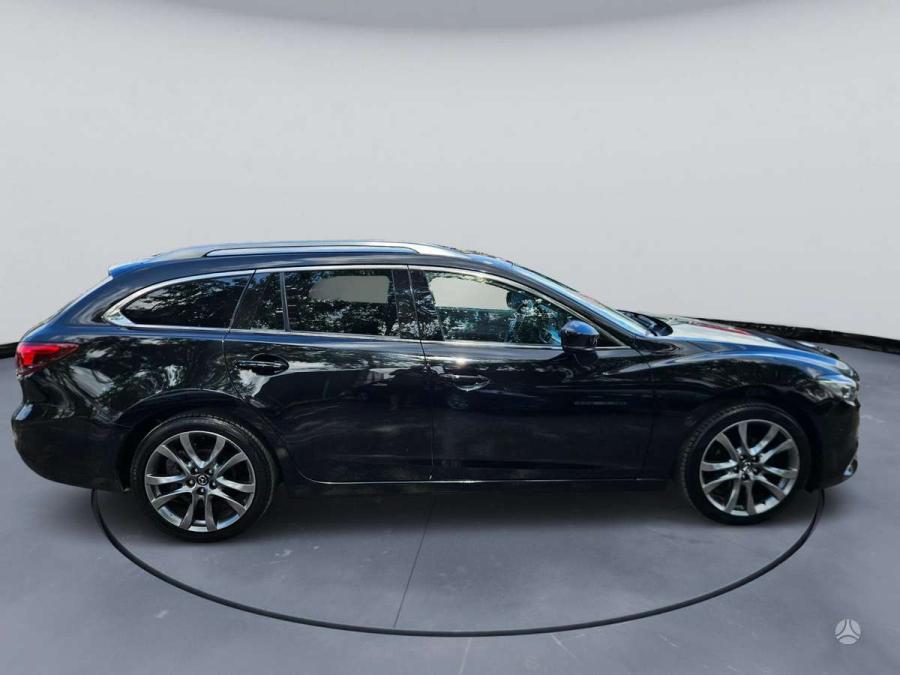 Black Mazda 6 2017 in Marijampole, with an engine capacity of 2.49 L and mileage of 221 thousand km for 10700 €, photo 5 on AUTOMOTO.COM.LV