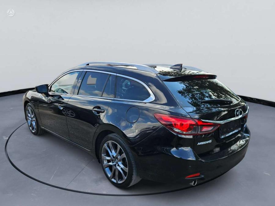 Black Mazda 6 2017 in Marijampole, with an engine capacity of 2.49 L and mileage of 221 thousand km for 10700 €, photo 8 on AUTOMOTO.COM.LV