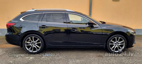 Black Mazda 6 2018 in Tallinn, with an engine capacity of 2.20 L and mileage of 174 thousand km for 12990 €, photo 6 on AUTOMOTO.COM.LV