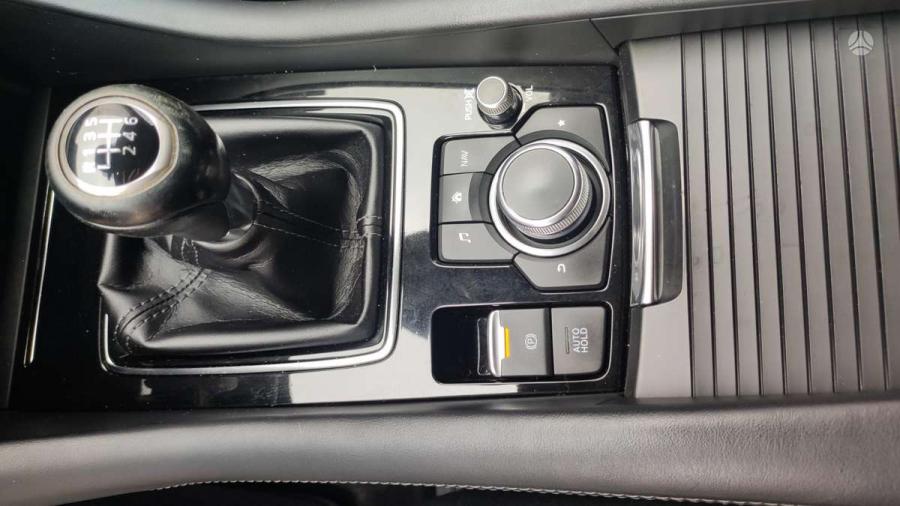 Black Mazda 6 2019 in Vilnius, with an engine capacity of 2.19 L and mileage of 314 thousand km for 7900 €, photo 16 on AUTOMOTO.COM.LV