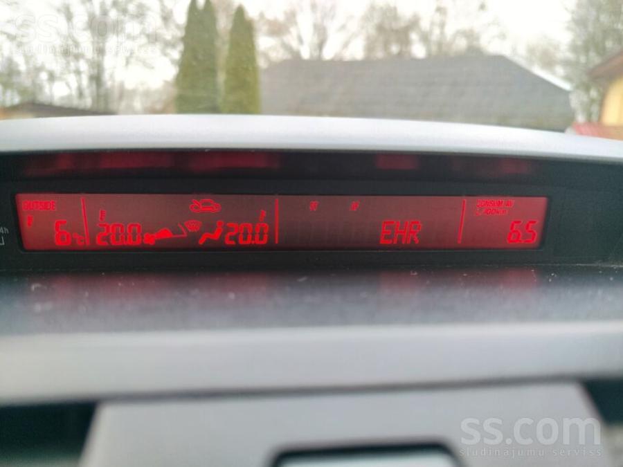 Blue Mazda 6 2011 in Saldus, with an engine capacity of 2.20 L and mileage of 411 thousand km for 1350 €, photo 16 on AUTOMOTO.COM.LV