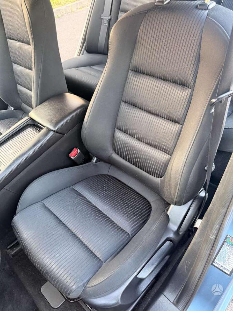 Blue Mazda 6 2016 in Vilnius, with an engine capacity of 2.19 L and mileage of 204 thousand km for 6950 €, photo 11 on AUTOMOTO.COM.LV