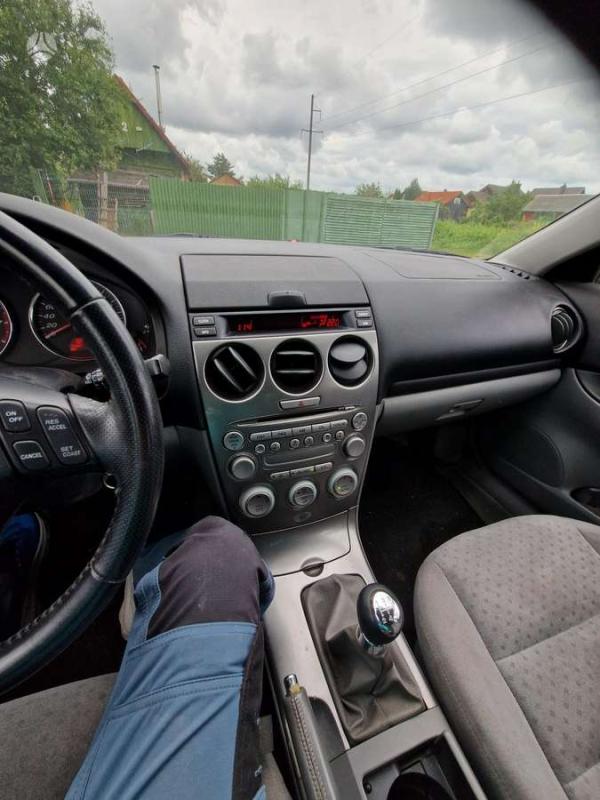 Zils Mazda 6 2005 Klaipėda, ar dzinēja tilpumu 2.00 L un nobraukumu 187 tūkst. km par 1000 €, foto 10 vietnē AUTOMOTO.COM.LV