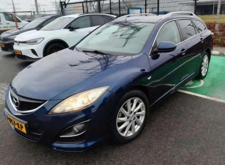 Blue Mazda 6 2011 in Vilnius, with an engine capacity of 2.18 L and mileage of 284 thousand km for 2999 €, photo 1 on AUTOMOTO.COM.LV