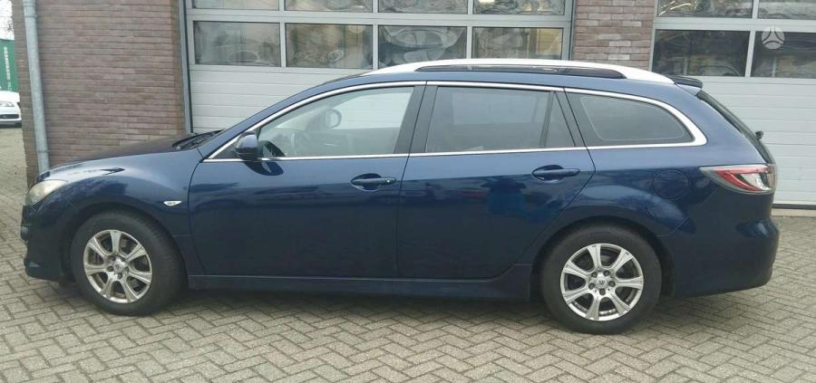 Blue Mazda 6 2011 in Vilnius, with an engine capacity of 2.18 L and mileage of 284 thousand km for 2999 €, photo 6 on AUTOMOTO.COM.LV