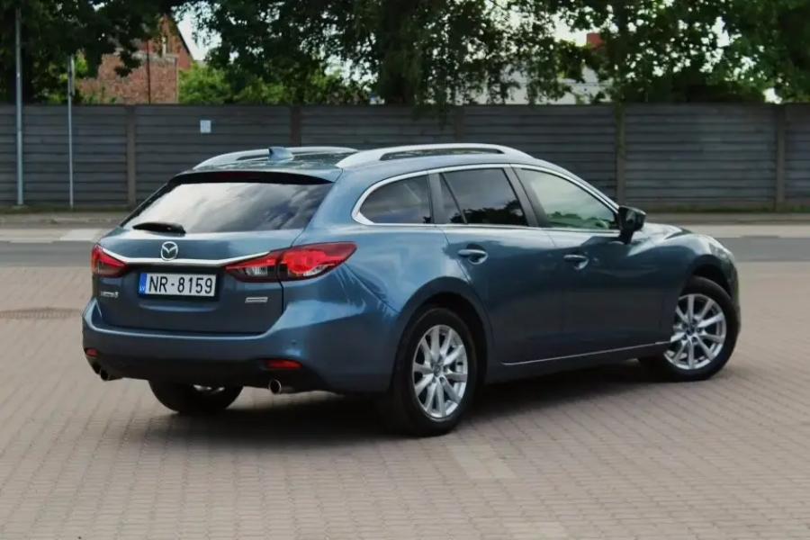 Zils Mazda 6 2013 Jelgava, ar dzinēja tilpumu 2.20 L un nobraukumu 141 tūkst. km par 5500 €, foto 7 vietnē AUTOMOTO.COM.LV