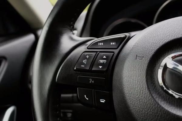 Zils Mazda 6 2013 Jelgava, ar dzinēja tilpumu 2.20 L un nobraukumu 141 tūkst. km par 5500 €, foto 10 vietnē AUTOMOTO.COM.LV