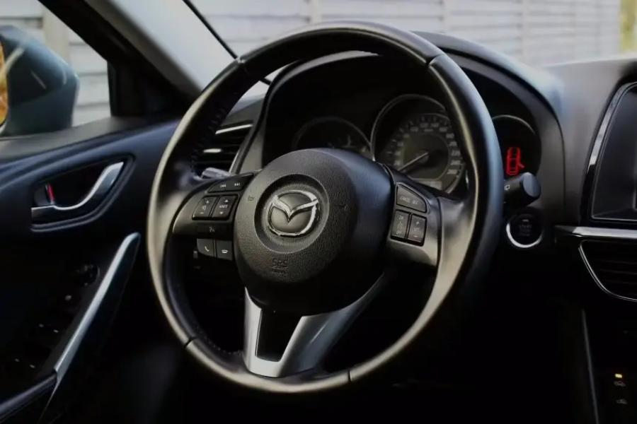 Zils Mazda 6 2013 Jelgava, ar dzinēja tilpumu 2.20 L un nobraukumu 141 tūkst. km par 5500 €, foto 13 vietnē AUTOMOTO.COM.LV
