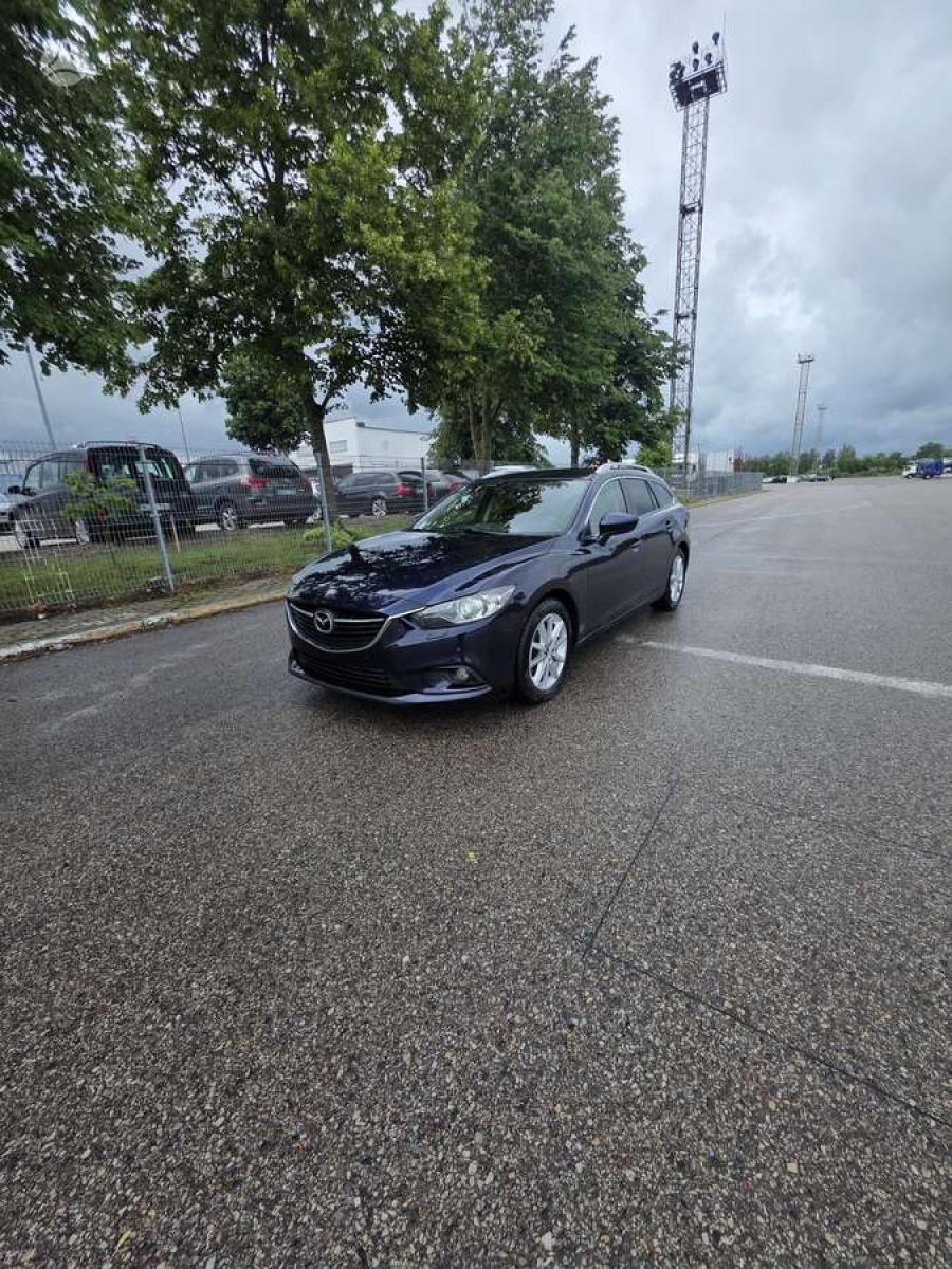 Blue Mazda 6 2013 in Marijampole, with an engine capacity of 2.18 L and mileage of 233 thousand km for 4350 €, photo 4 on AUTOMOTO.COM.LV