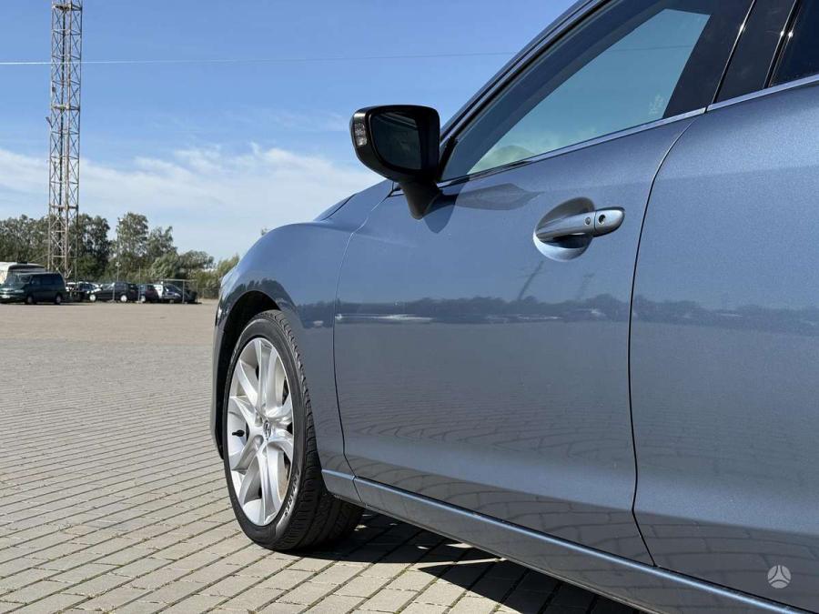 Zils Mazda 6 2013 Marijampole, ar dzinēja tilpumu 2.18 L un nobraukumu 238 tūkst. km par 5100 €, foto 7 vietnē AUTOMOTO.COM.LV