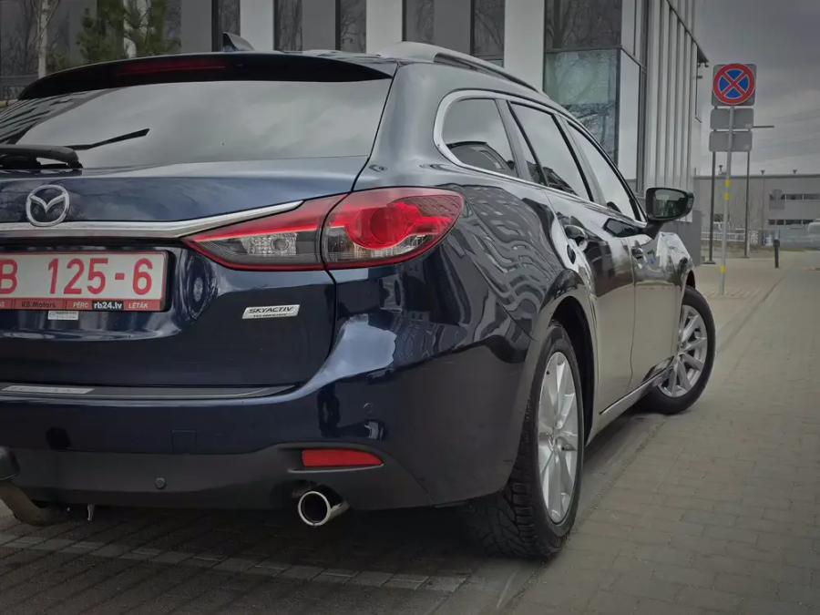 Blue Mazda 6 2014 in Riga, with an engine capacity of 2.20 L and mileage of 287 thousand km for 4590 €, photo 9 on AUTOMOTO.COM.LV