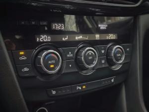 Blue Mazda 6 2014 in Riga, with an engine capacity of 2.20 L and mileage of 287 thousand km for 4590 €, photo 17 on AUTOMOTO.COM.LV