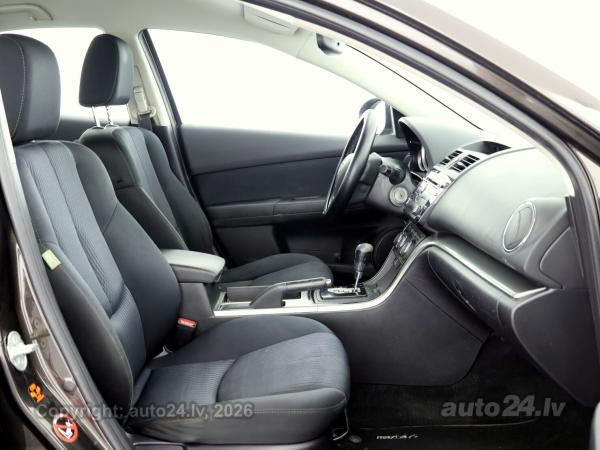Brown Mazda 6 2010 in Tallinn, with an engine capacity of 2.00 L and mileage of 312 thousand km for 2499 €, photo 6 on AUTOMOTO.COM.LV