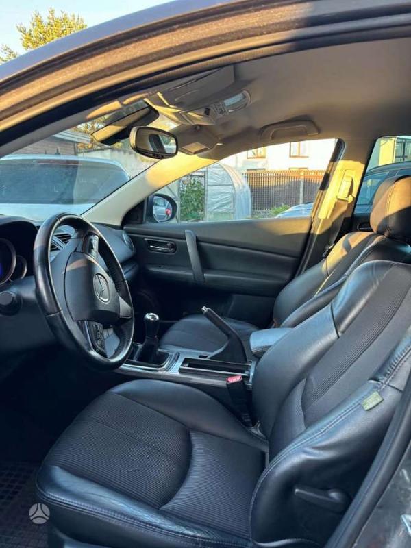 Brown Mazda 6 2011 in Kaunas, with an engine capacity of 2.18 L and mileage of 329 thousand km for 2750 €, photo 6 on AUTOMOTO.COM.LV