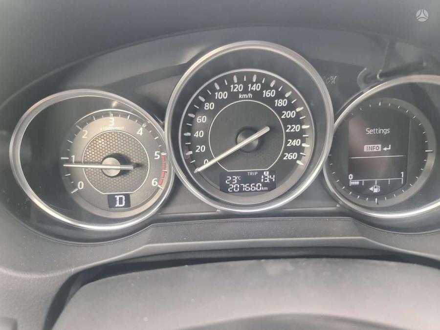 Brūns Mazda 6 2014 Tauragė, ar dzinēja tilpumu 2.20 L un nobraukumu 207 tūkst. km par 5600 €, foto 18 vietnē AUTOMOTO.COM.LV