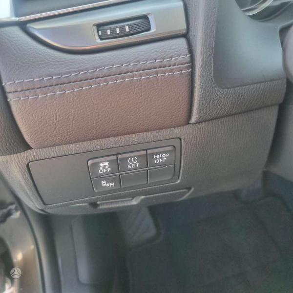 Brown Mazda 6 2016 in Taurage, with an engine capacity of 2.20 L and mileage of 242 thousand km for 5600 €, photo 8 on AUTOMOTO.COM.LV