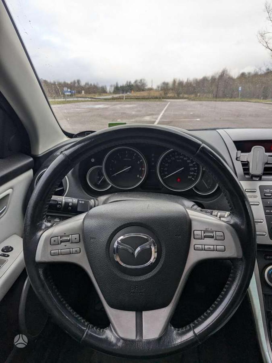 Brown Mazda 6 2009 in Vilnius, with an engine capacity of 2.00 L and mileage of 338 thousand km for 2700 €, photo 5 on AUTOMOTO.COM.LV
