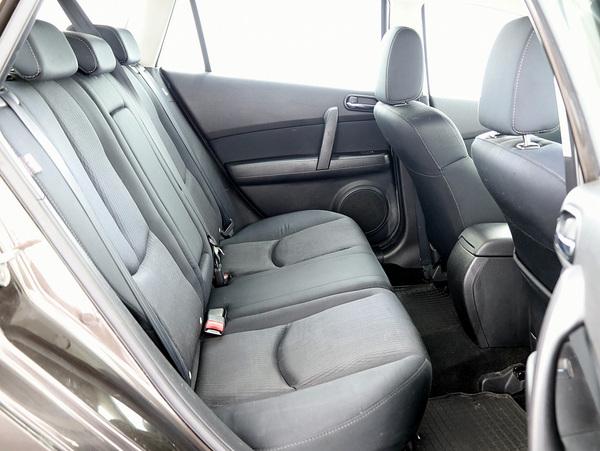 Brūns Mazda 6 2011 Tallina, ar dzinēja tilpumu 2.00 L un nobraukumu 288 tūkst. km par 2599 €, foto 8 vietnē AUTOMOTO.COM.LV