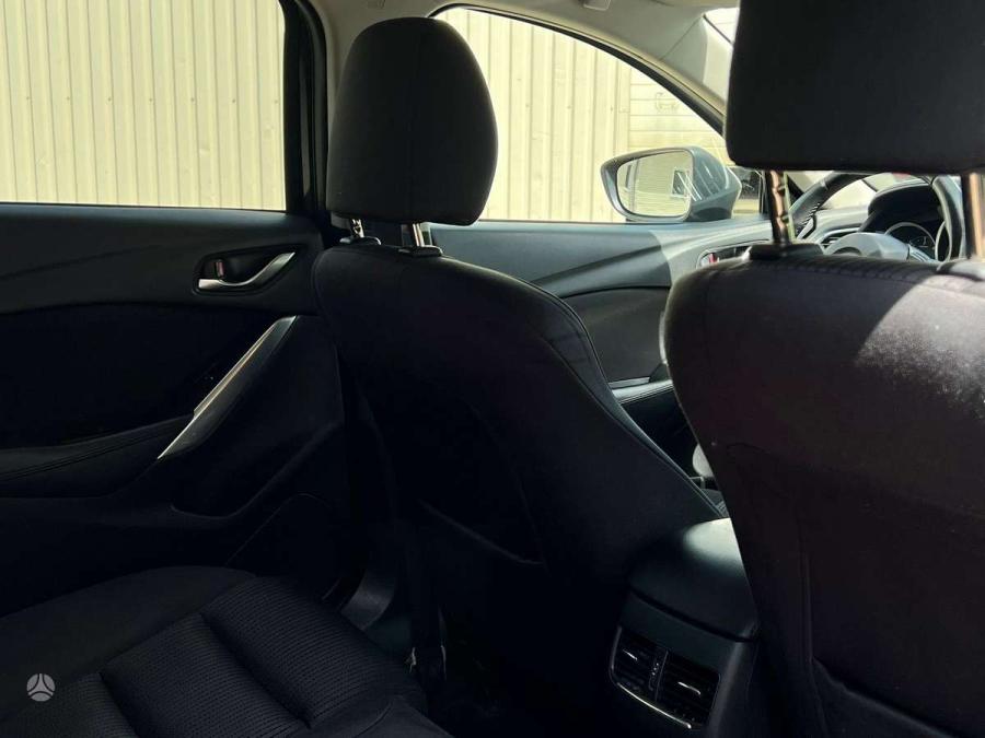 Brown Mazda 6 2016 in Trakai, with an engine capacity of 2.20 L and mileage of 261 thousand km for 6300 €, photo 14 on AUTOMOTO.COM.LV
