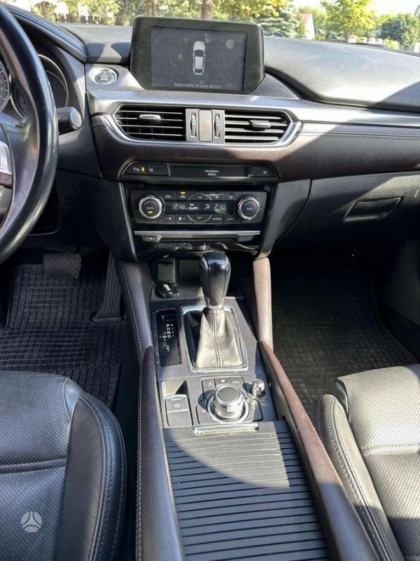Brown Mazda 6 2016 in Elektrenai, with an engine capacity of 2.19 L and mileage of 135 thousand km for 10550 €, photo 10 on AUTOMOTO.COM.LV