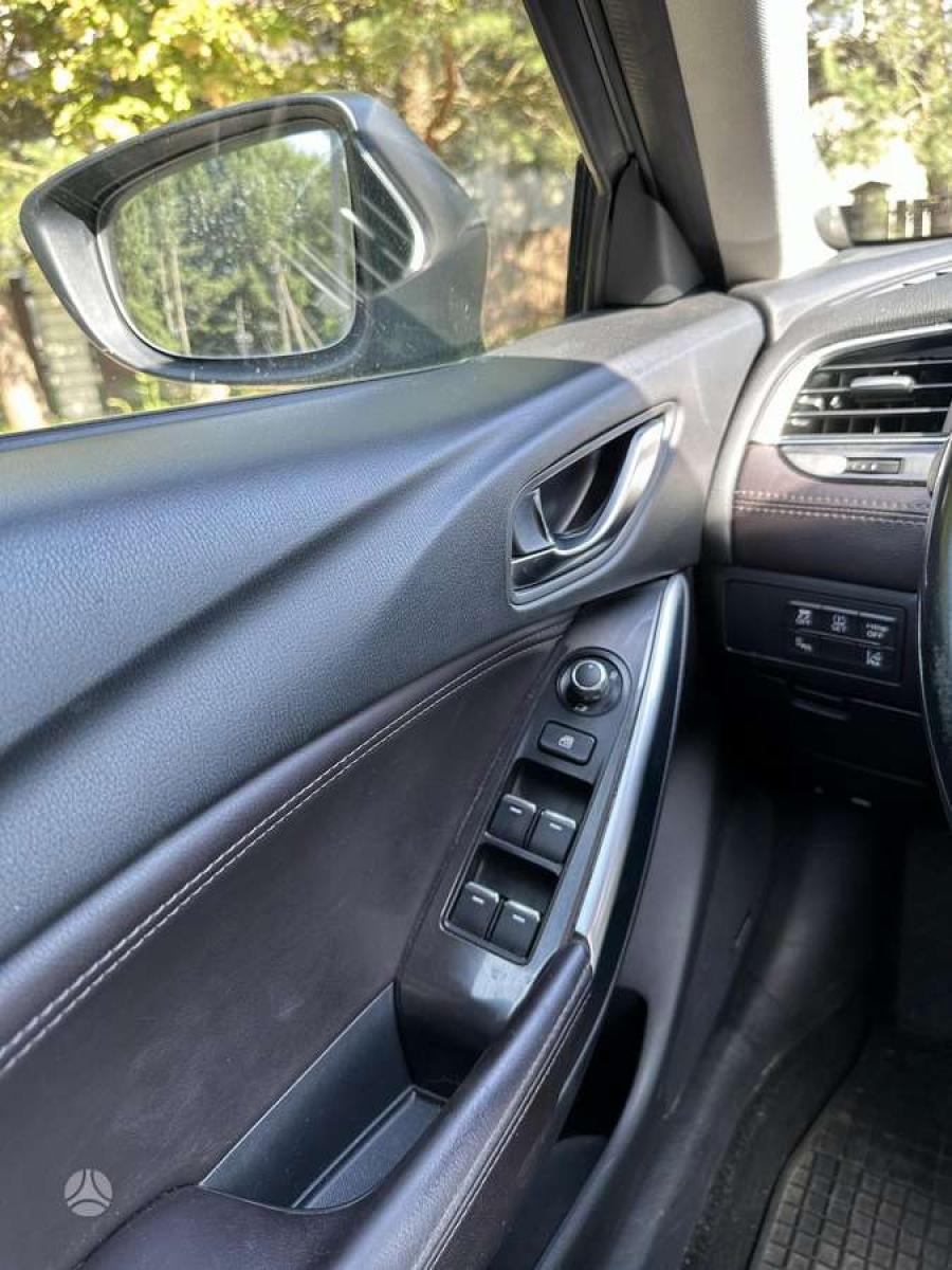 Brūns Mazda 6 2016 Elektrėnai, ar dzinēja tilpumu 2.19 L un nobraukumu 135 tūkst. km par 10550 €, foto 12 vietnē AUTOMOTO.COM.LV