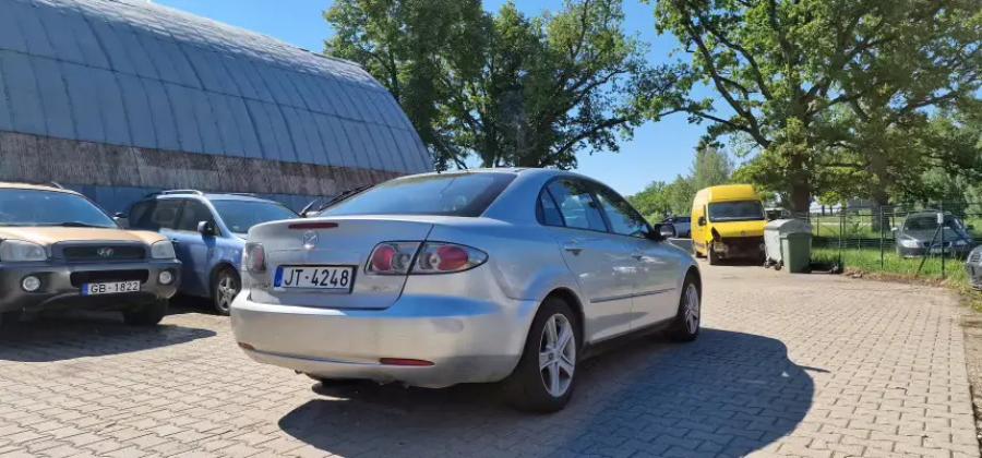 Pelēks Mazda 6 2006 Valmiera, ar dzinēja tilpumu 2.00 L un nobraukumu 423 tūkst. km par 650 €, foto 4 vietnē AUTOMOTO.COM.LV