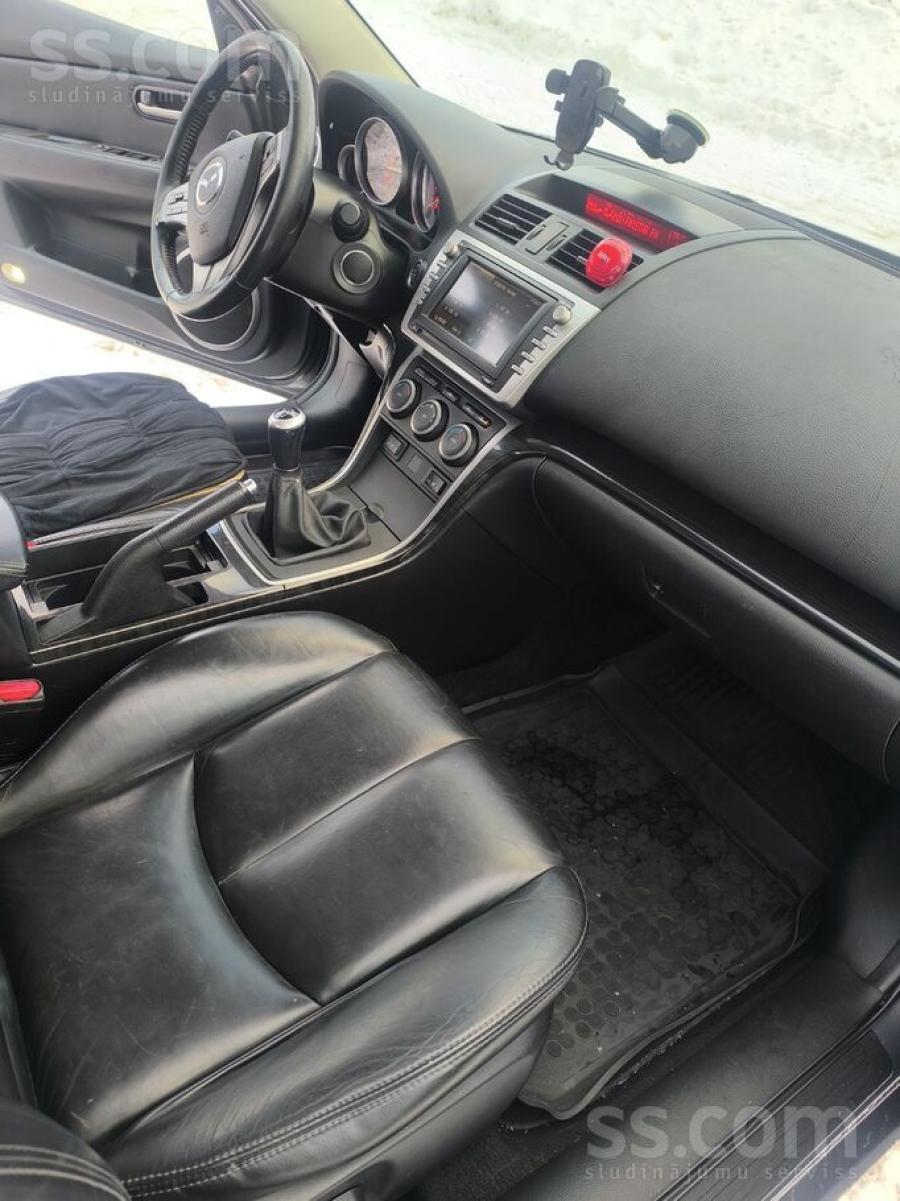 Pelēks Mazda 6 2009 Rēzekne, ar dzinēja tilpumu 2.20 L un nobraukumu 325 tūkst. km par 3300 €, foto 12 vietnē AUTOMOTO.COM.LV